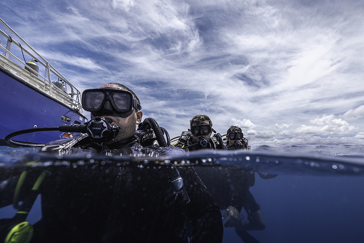 DIVER STRESS AND RESCUE • Dive Training • Book Now!