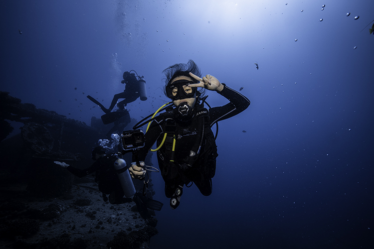 SCUBA SKILLS UPDATE (REFRESHER) • Dive Training